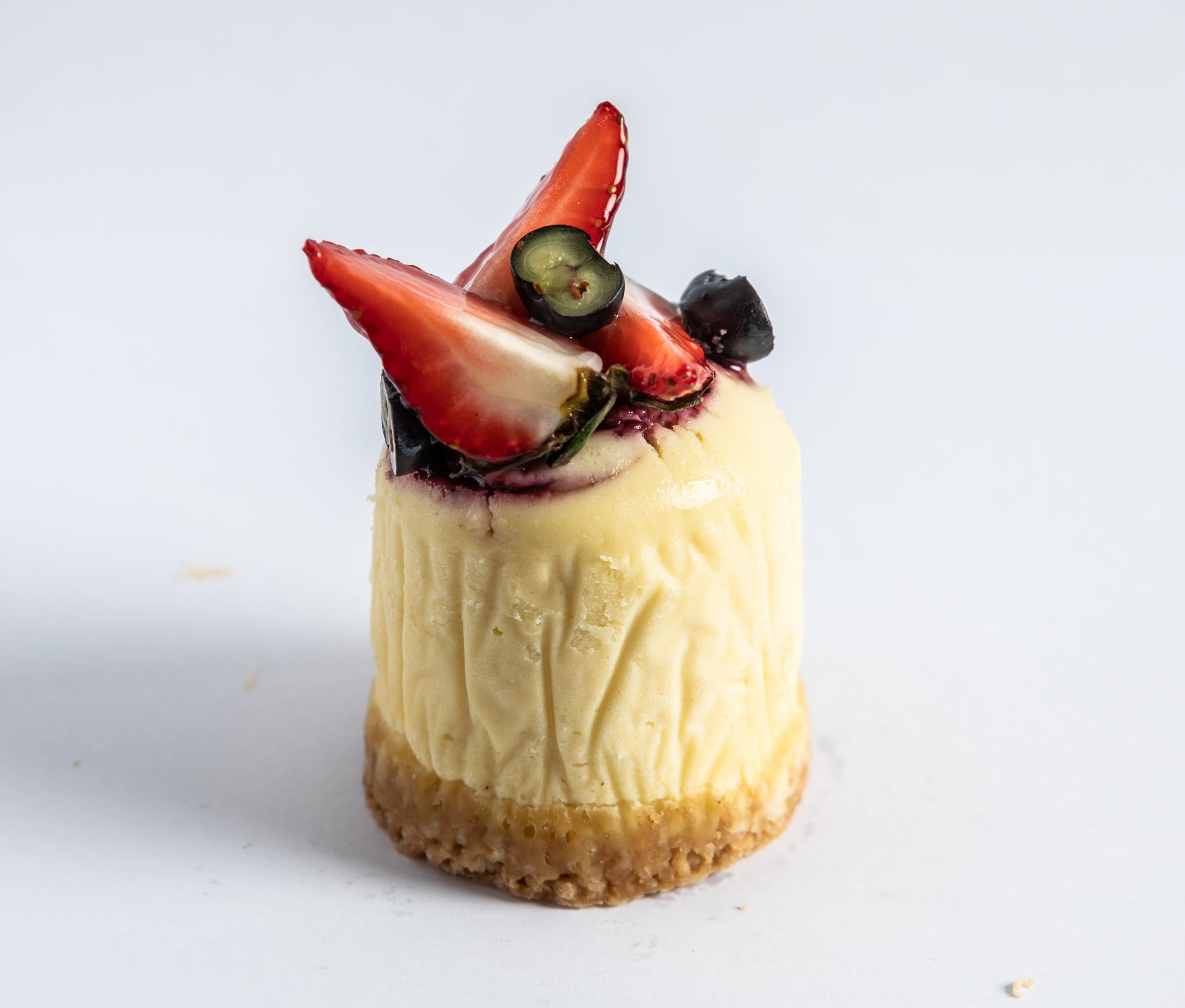 Cheesecake aux fruits rouges - Gâteau individuel - Hennessy On The Go Eshop
